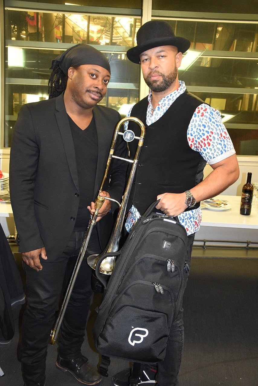 Artista destacado: Chris Storr - Trompetista – Fusion -Bags.com